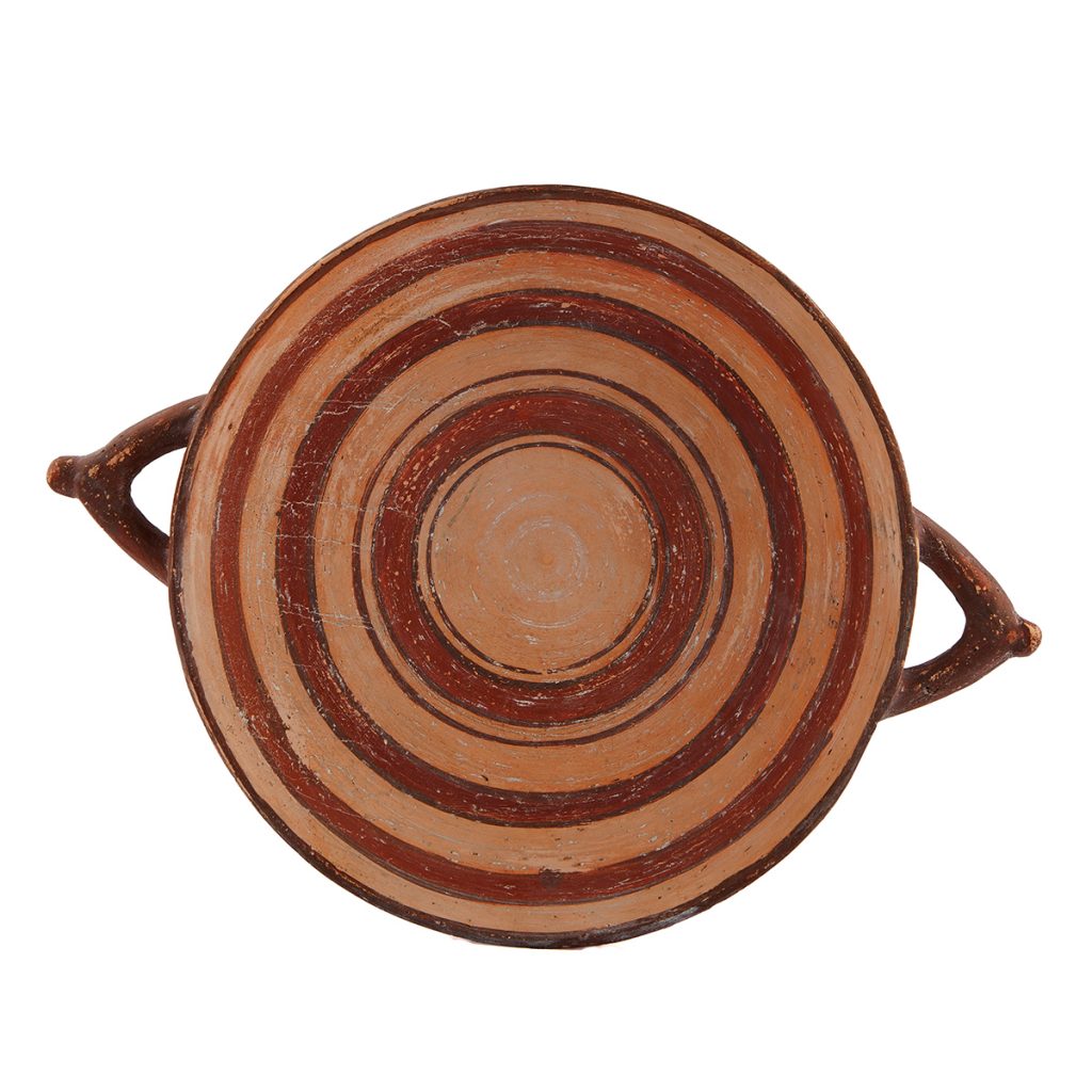 Kylix shallow of bichrome ware - GreekArt