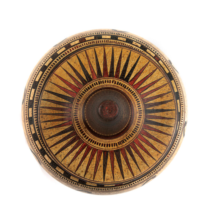 Geometric Pyxis with peacocks - GreekArt